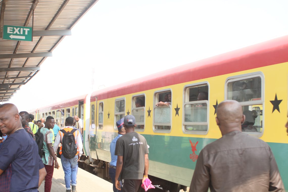 Photos: Ghanaians excited over Accra – Tema railway relaunch