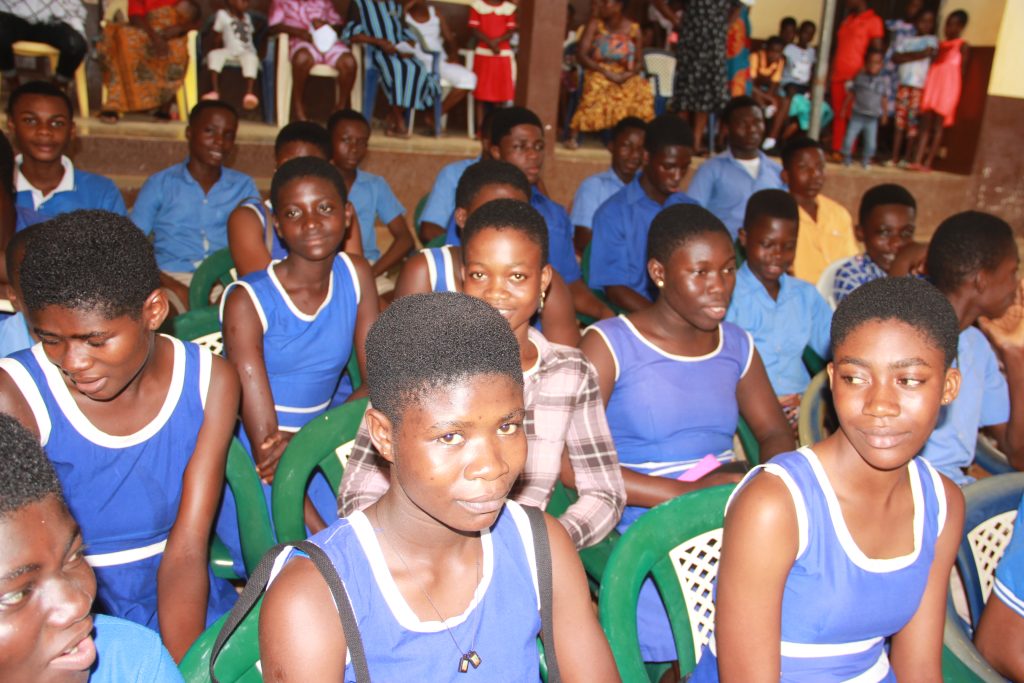 Ahwenease Development Association Donate to Presby JHS - Happy Ghana