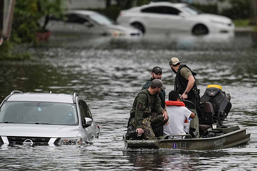 Milton: Florida evacuees warned to steer clear off affected areas ...
